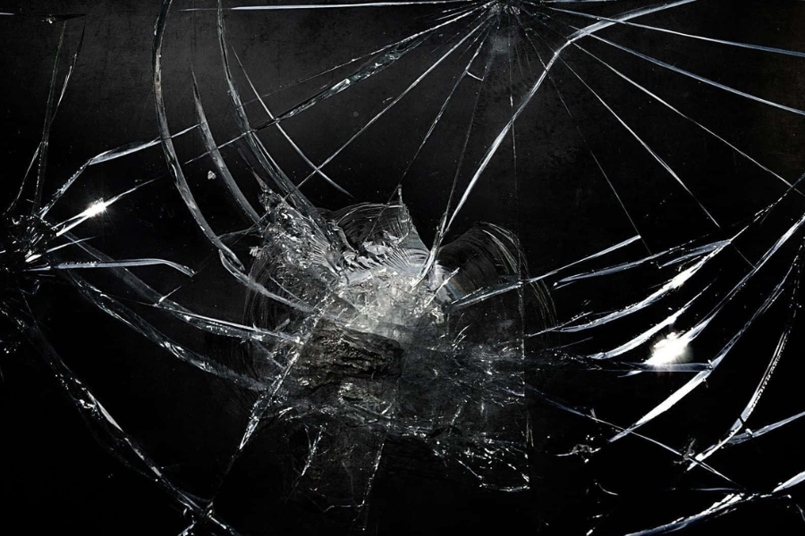 What Is The Difference Between A Broken Screen And A Broken LCD?