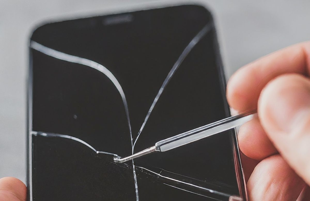 How To Fix Hairline Cracks In Phone Screen?